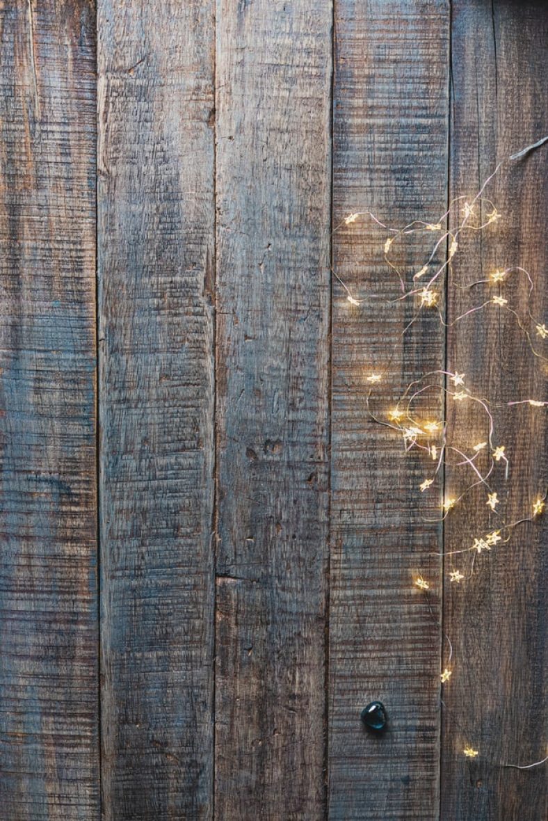 How to Hang String Lights on Fence - TipKing