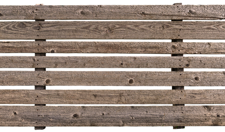 How to Straighten Warped Fence Panels - TipKing
